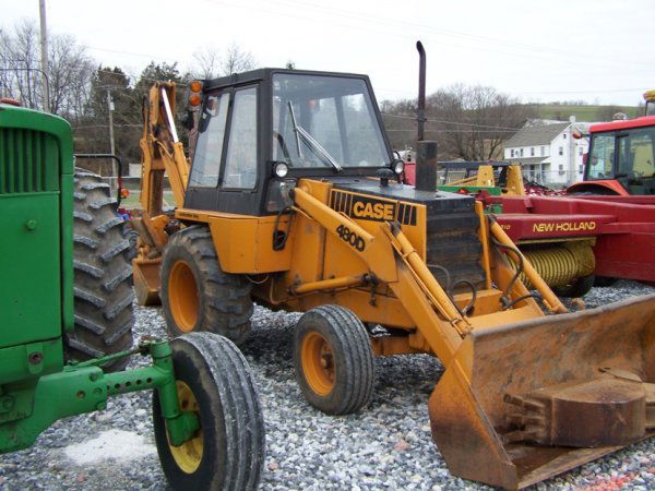 208: Case 480 DTractor Loader Backhoe EROPS