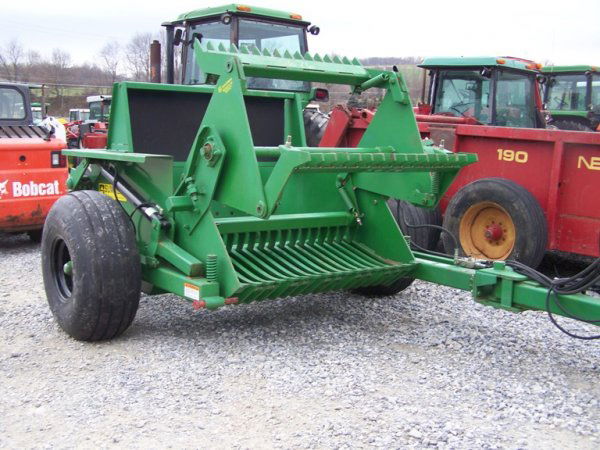 355: Summers 700 Pull Type Rock Picker for Tractors - Mar 10, 2008 | G ...