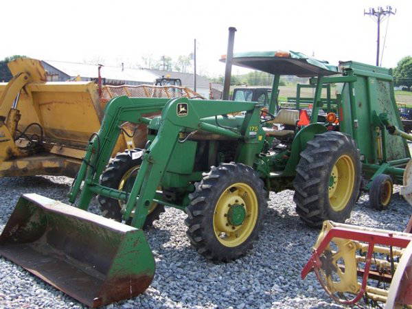 456: John Deere 2150 4x4 Tractor with Loader - May 12, 2008 | G.W ...