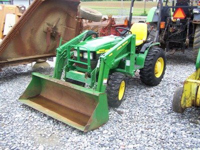 1347: John Deere 4100 4x4 Compact Tractor with Loader