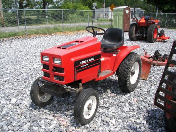 1109: Power King 1614 Lawn and Garden Tractor, As-Is - Jun 09, 2008 | G ...
