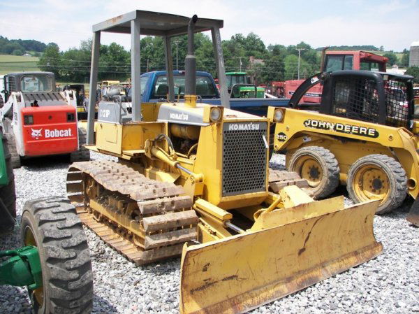 Komatsu D21P Crawler Dozer with Pyramid Tracks - Jun 09, 2008 | G.W ...
