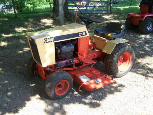 1973 Case 210 Lawn & Garden Tractor Nice