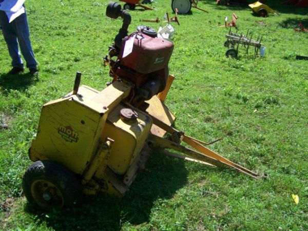 2501: Mott 48" Flail Mower for Garden Tractors