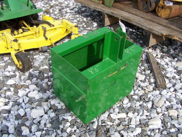 47: John Deere Cat 1 3pt Weight Box for Tractors