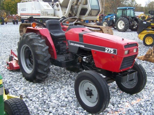 1339: Case IH 275 Compact Tractor with ROPS
