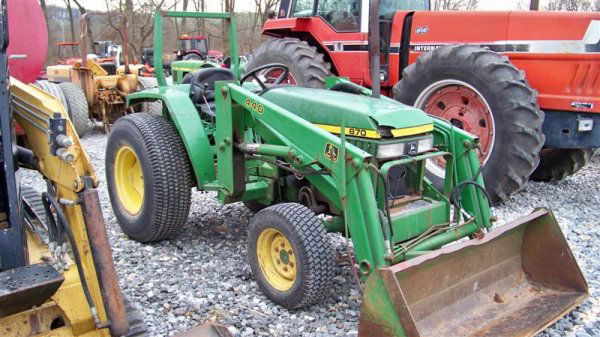 John Deere 870 Compact Tractor with Loader - Dec 08, 2008 | G.W. McGrew ...