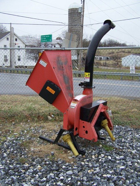 Bearcat Model 73454 3pt Wood Chipper For Tractors