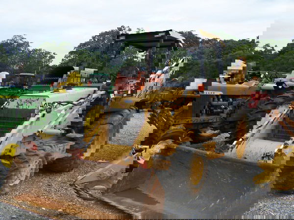 16: 1994 Ford 455D 4 X 4 Backhoe - Sep 12, 2005 | G.W. McGrew Auction ...