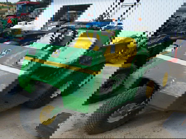 48: John Deere AMT 622 -"700 Hours", 1 Owner