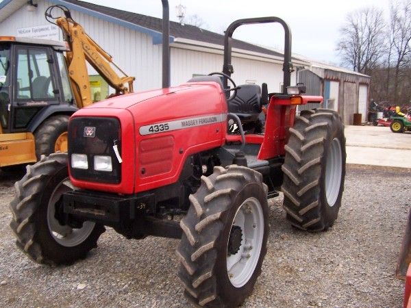 300: NICE MASSEY FERGUSON 4335 FARM TRACTOR W/ 4X4 151H