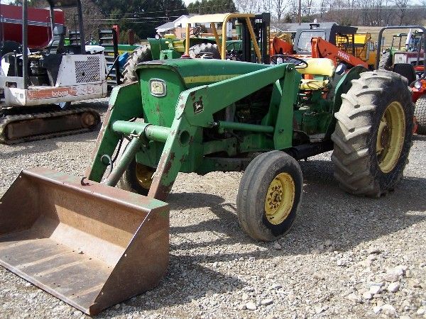 228: John Deere 2020 Diesel Tractor w/ 143 Loader!!