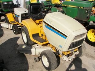 Cub Cadet 1862 Lawn And Garden Tractor With Mower