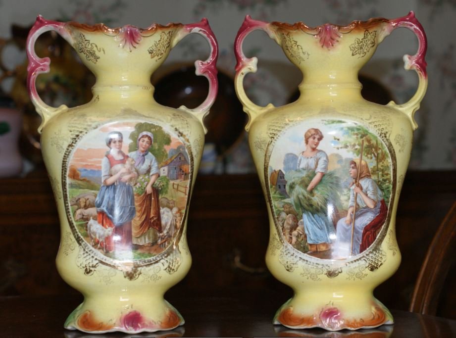 Strasburg Ware Vases - Feb 04, 2016 | Uncle Shirley's Antique Emporium ...