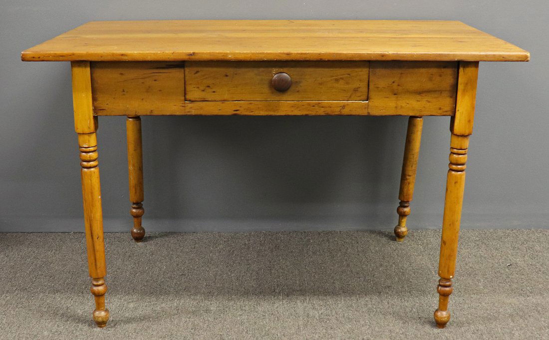 Country Sheraton Table