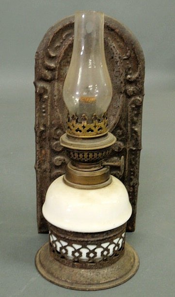 657: Brass "Kosmos Brenner" oil lamp with a milk glass