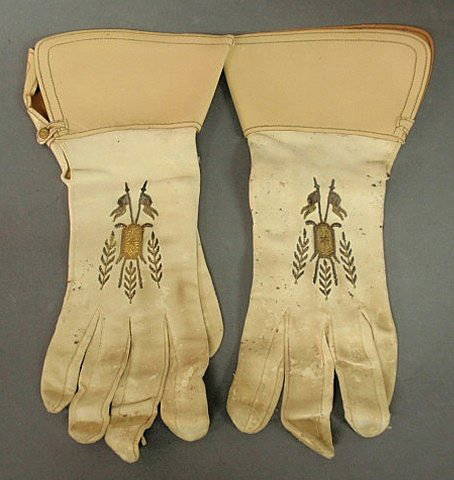 Pair Of U.s. Army Officer’s Leather Gauntlets, C.1