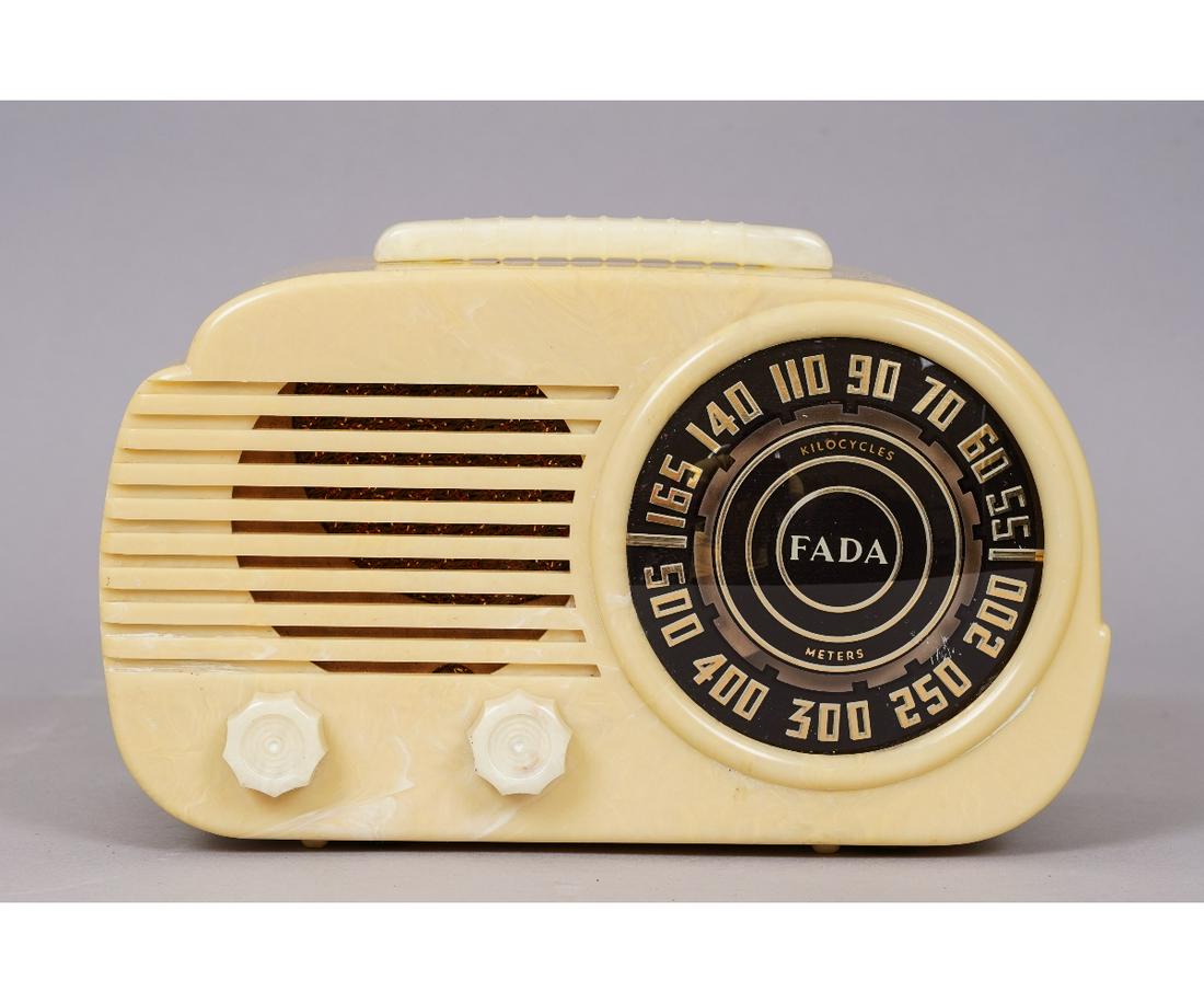 Fada Model 845 Radio