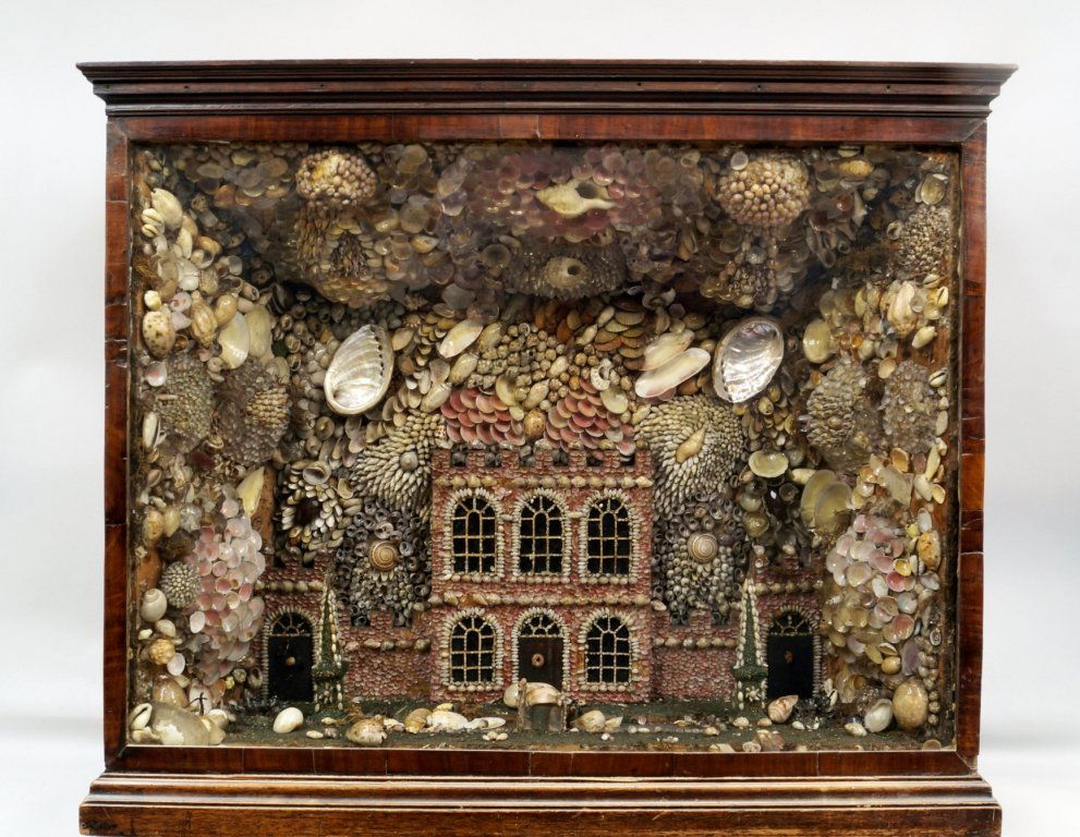 A large Victorian shell diorama, in a mahogany case - Dec 11, 2013 ...