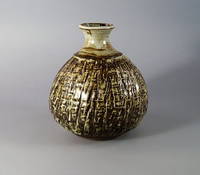 Janet Leach, British, 1918-1997, a globular stoneware - Mar 25, 2015 ...