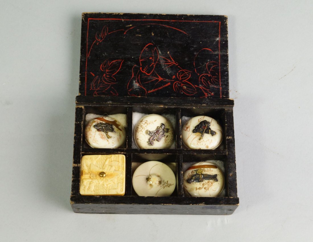 A set of Japanese ivory buttons, late 19th/early 20th - Jun 29, 2016 ...