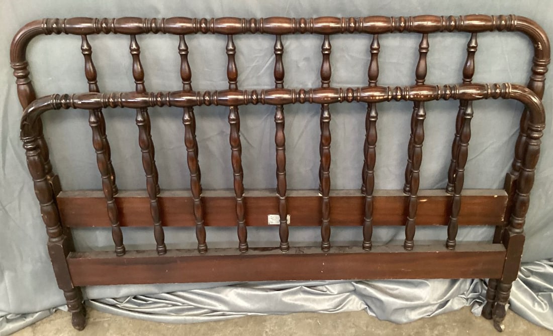 Vintage Jenny Lind Full Size Bed Auction