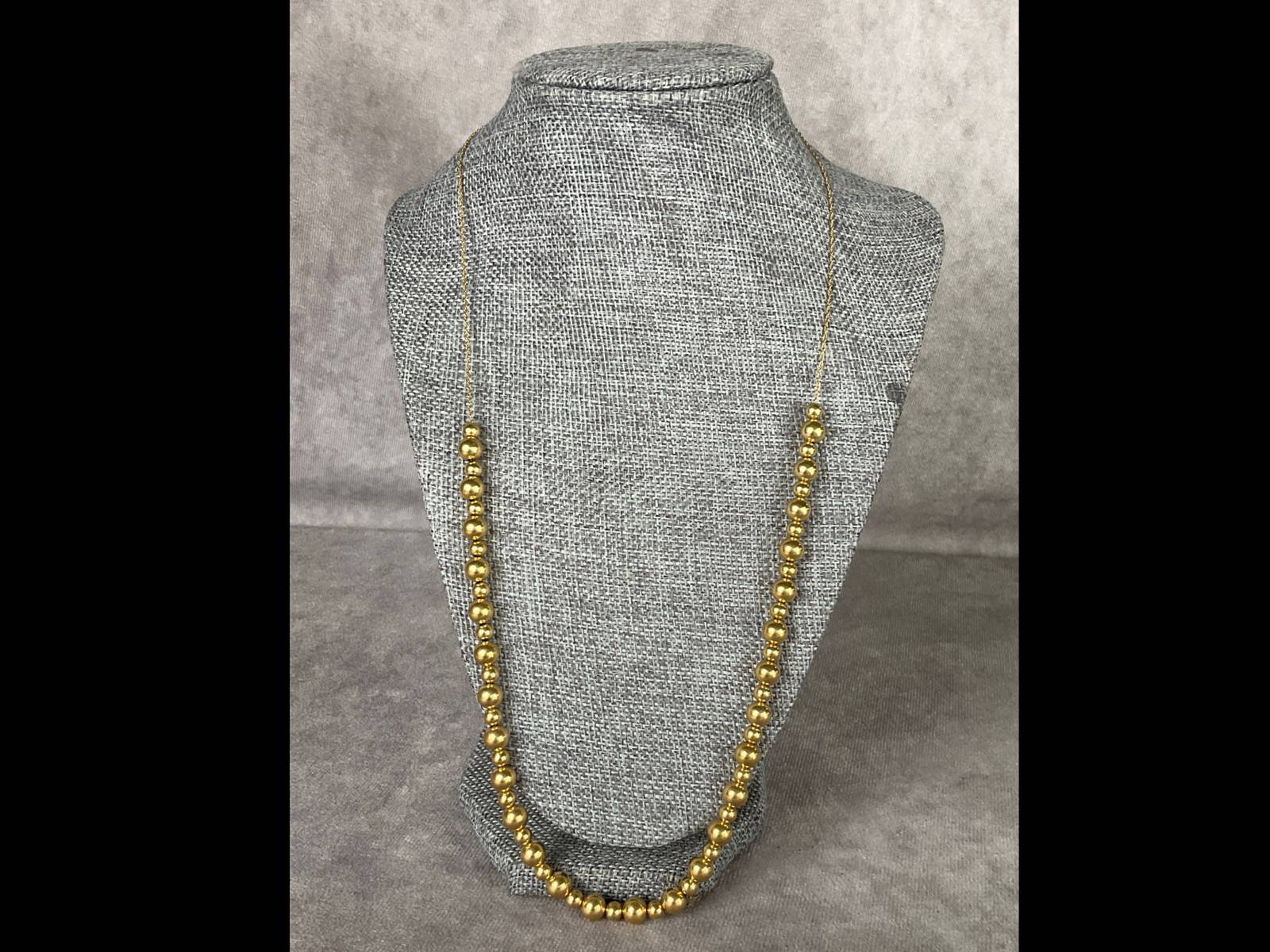 14k Gold Bead Necklace Auction