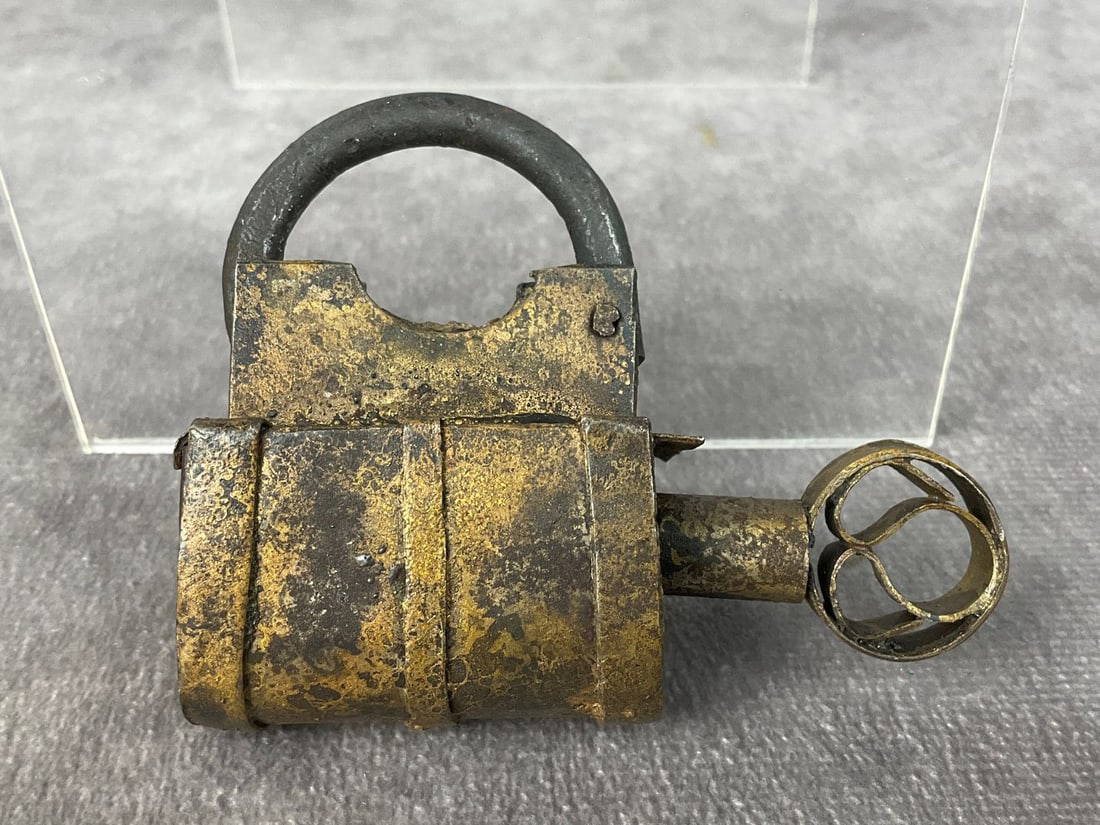 Hand Forged Screw Key Lock Auction