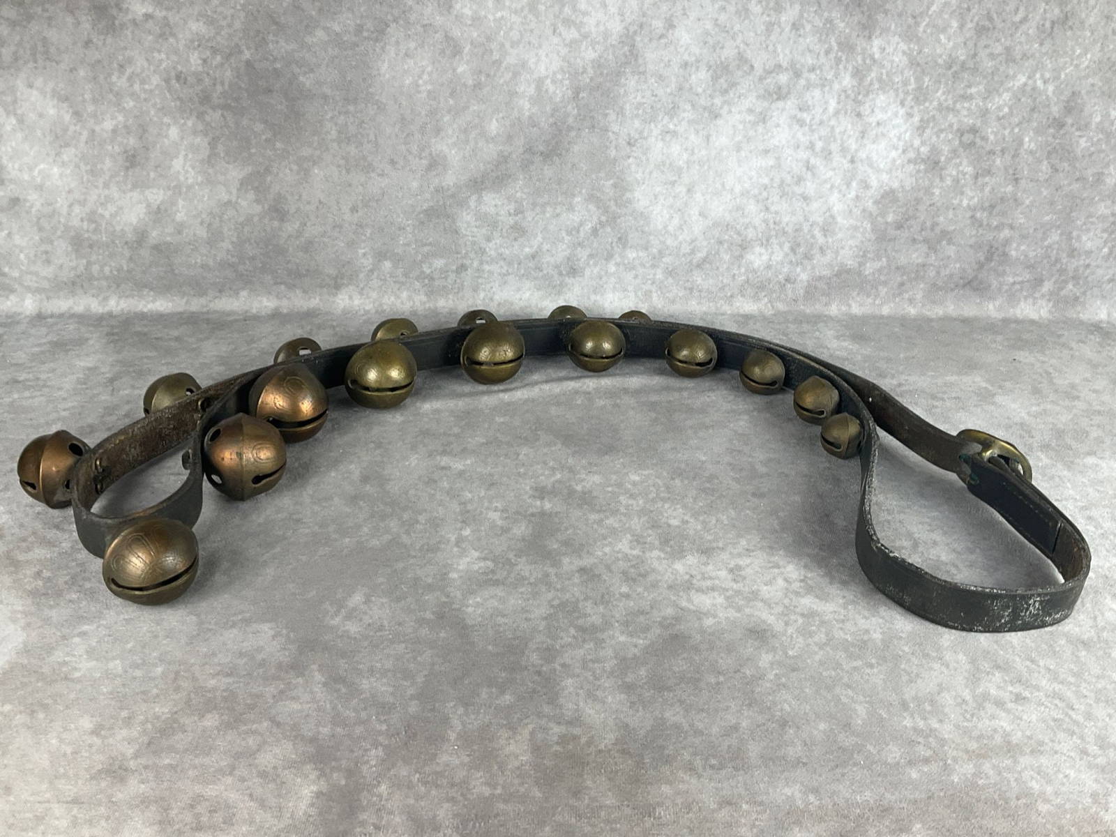 Early To Mid-19th Century Graduated Sleigh Bells Auction