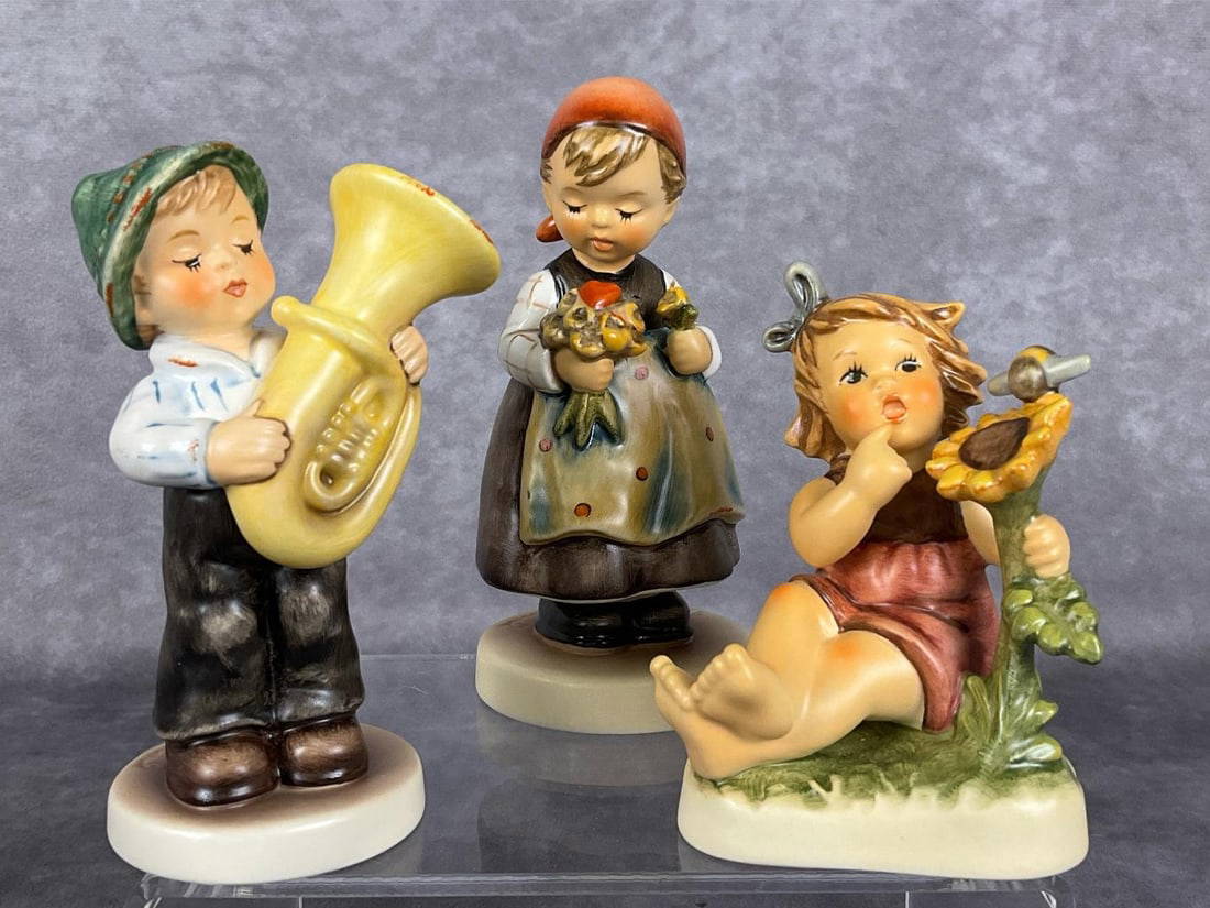 Three Boxed Tmk 8 Club Hummels Auction