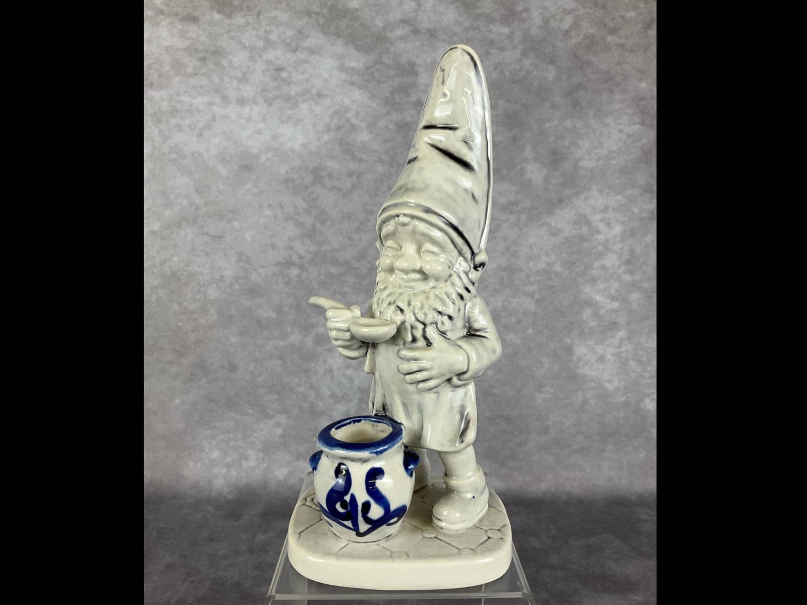 Unpainted Goebel Co-boy Auction