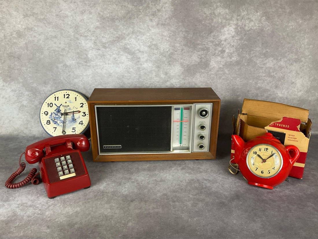 Red Telephone, Radio & Clocks Auction