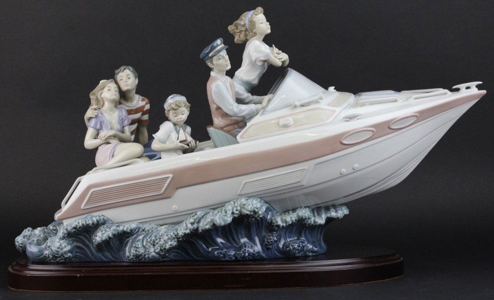 LLADRO Family Outing Speedboat LE Porcelain Figurine