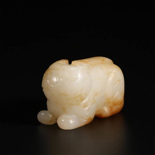 A Chinese White Jade Cat