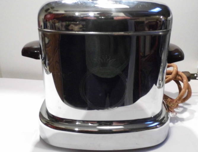 1940's Machine Age Chrome Steampunk Toaster Art Deco