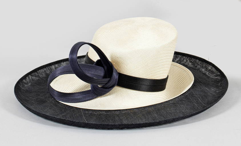 Extravaganter Hut Des Couture Modisten Philip Treacy