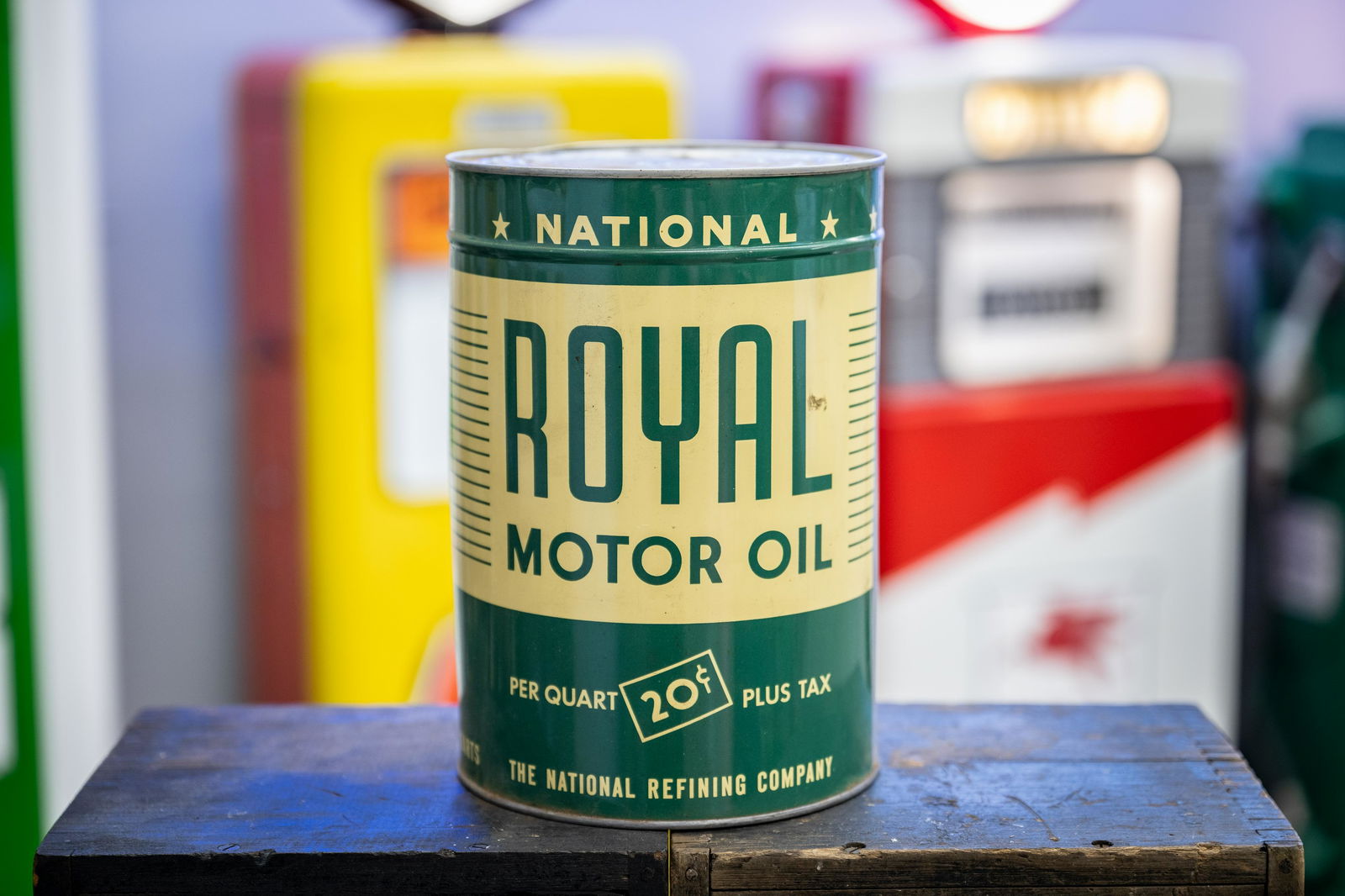 National Products Royal Motor Oil 5 Quart Oil Can