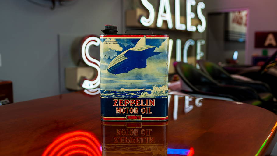 Zeppelin Motor Oil 2 Gallon Oil Can