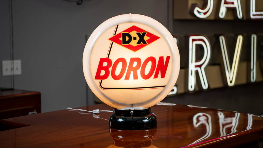 Boron D X Gasoline Gas Pump Globe