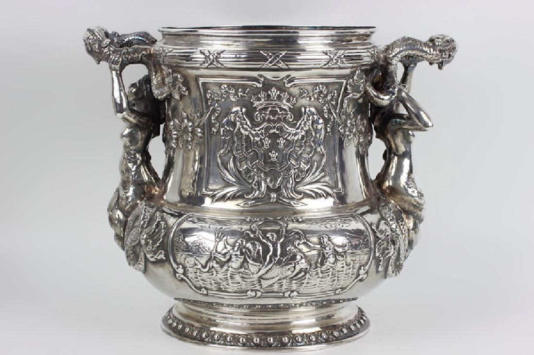 World Auction Gallery LLC - End of Summer Fine Arts and Antiques Auction