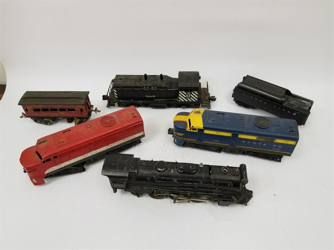 Set Of Vintage Lionel Trains