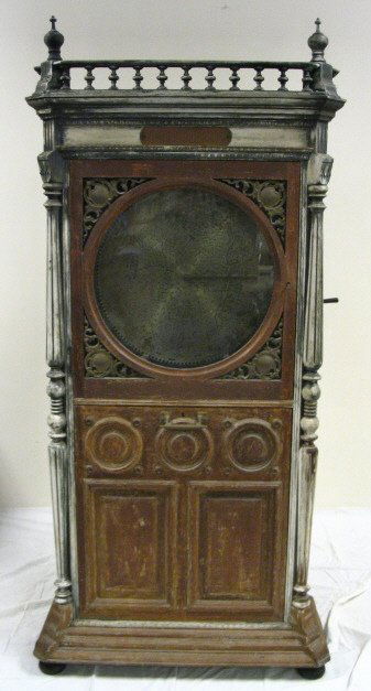 Regina Sublima 5 Cent Coin Operated Disc Music Box