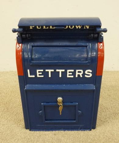 Vintage Cast Iron Us Mail Box
