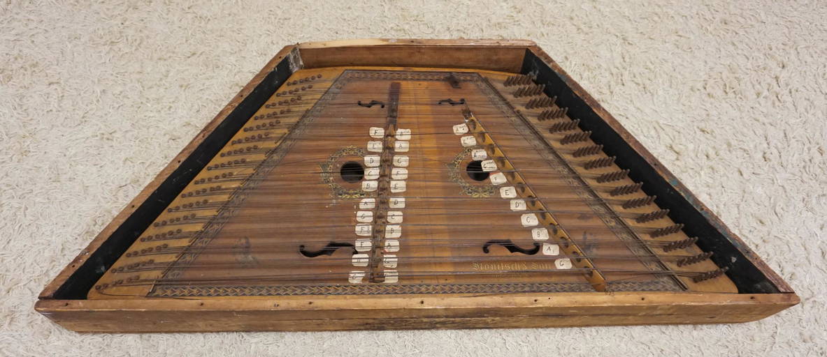 Antique Stonitsch & Son Large Hammered Dulcimer