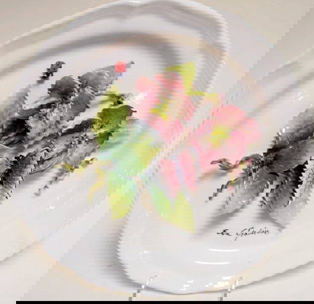 Eva Gordon Ceramic Plate Auction