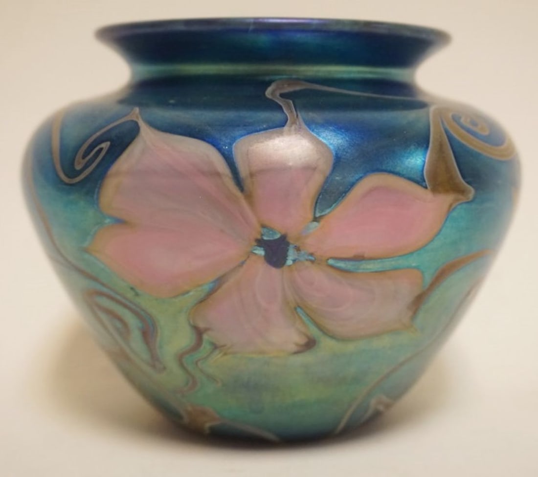 Vandermark Art Glass Vase Auction