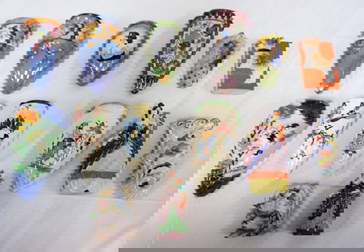 Group Of 14 Assorted Pottery Floral Wall Pockets