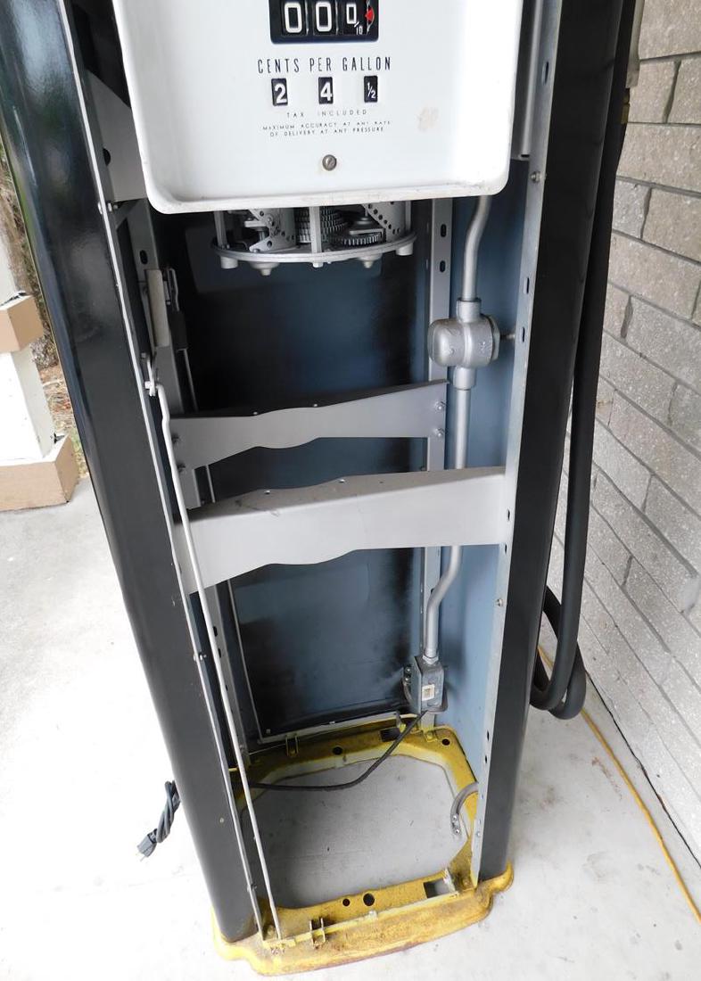 TOKHEIM MODEL 39 GAS PUMP - Nov 24, 2017 | Freedom Auction Company in FL