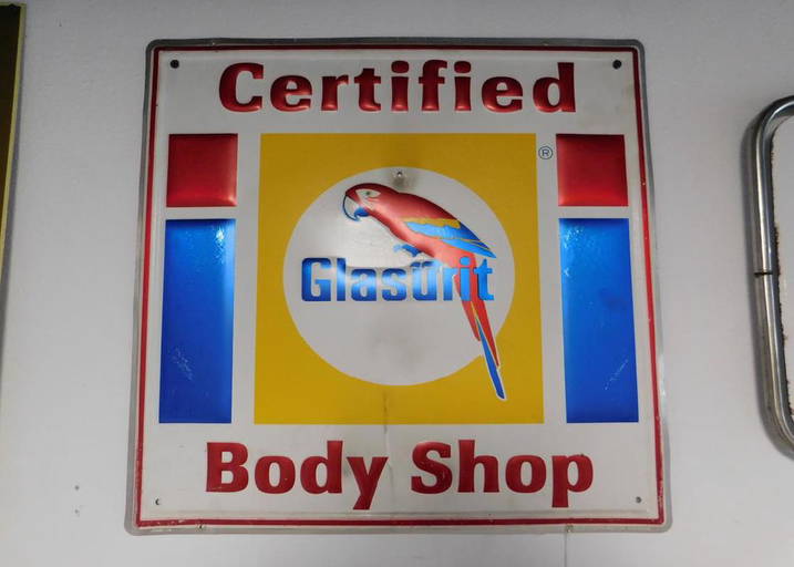 GLASURIT BODY SHOP SIGN - Nov 24, 2017 | Freedom Auction Company in FL