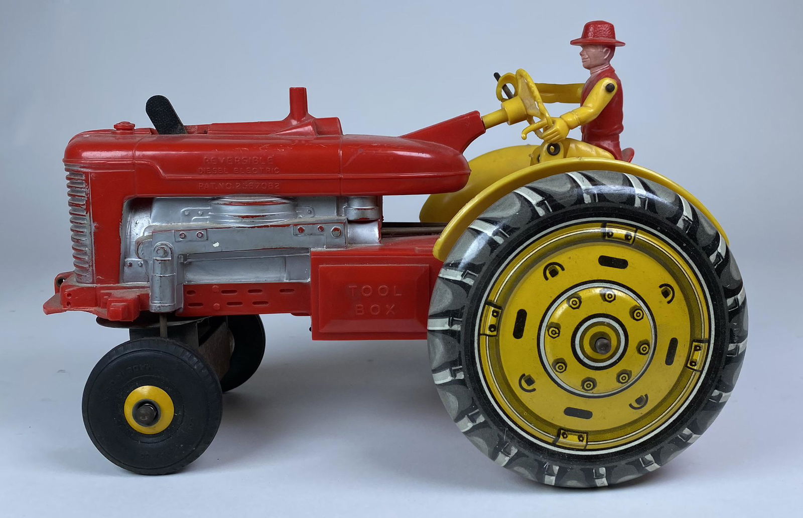 MARX TOY TRACTOR. (#0738) on Jan 14, 2023 | Freedom Auction Company in FL